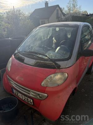Red Smart Fortwo 1999 in Jelgava, with an engine capacity of 0.60 L and mileage of 0 thousand km for 200 €, photo  on AUTOMOTO.COM.LV