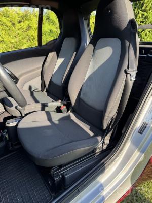 Sarkans Smart Fortwo 2008 Ogre, ar dzinēja tilpumu 1.00 L un nobraukumu 0 tūkst. km par 3990 €, foto 7 vietnē AUTOMOTO.COM.LV