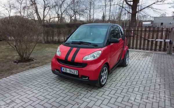 Sarkans Smart Fortwo 2009 Ogre, ar dzinēja tilpumu 1.00 L un nobraukumu 137 tūkst. km par 2100 €, foto 1 vietnē AUTOMOTO.COM.LV