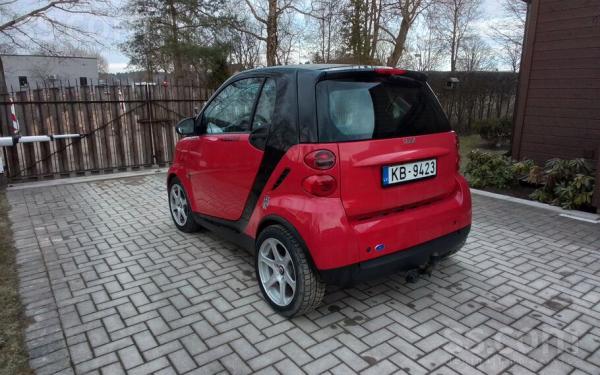 Sarkans Smart Fortwo 2009 Ogre, ar dzinēja tilpumu 1.00 L un nobraukumu 137 tūkst. km par 2100 €, foto 3 vietnē AUTOMOTO.COM.LV