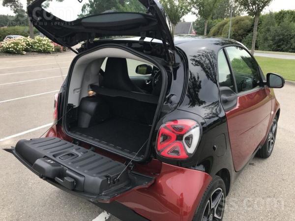 Sarkans Smart Fortwo 2022 Rīga, ar dzinēja tilpumu 0.00 L un nobraukumu 13 tūkst. km par 7780 €, foto 10 vietnē AUTOMOTO.COM.LV