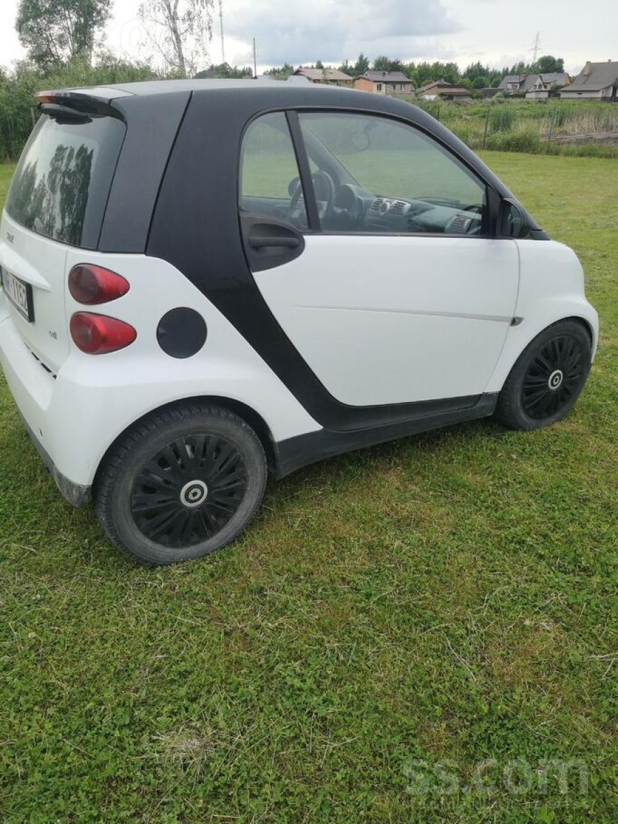 Balts Smart Fortwo 2008 Jelgava, ar dzinēja tilpumu 0.80 L un nobraukumu 200 tūkst. km par 1800 €, foto 7 vietnē AUTOMOTO.COM.LV