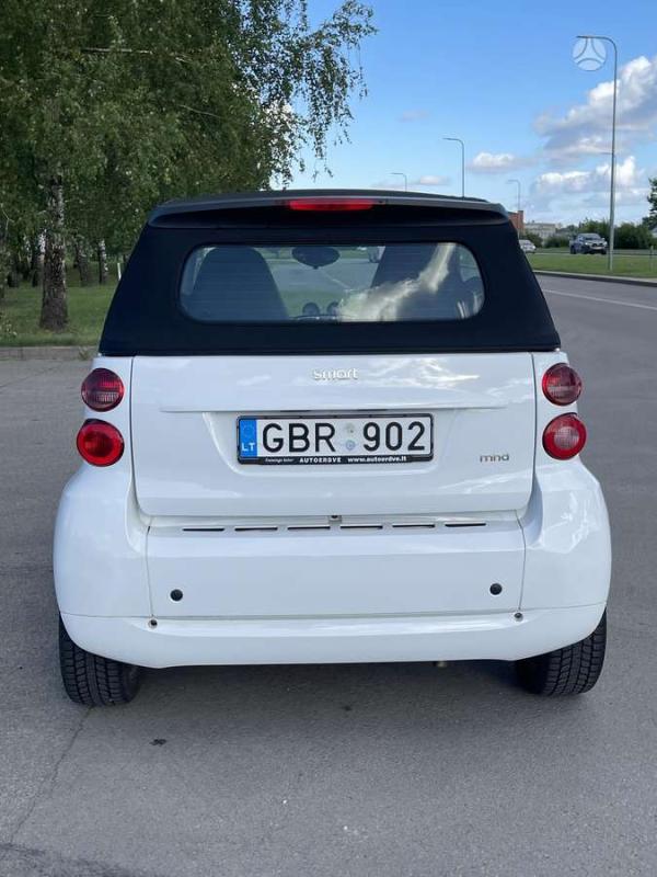 Balts Smart Fortwo 2013 Šauļi, ar dzinēja tilpumu 1.00 L un nobraukumu 50 tūkst. km par 3799 €, foto 4 vietnē AUTOMOTO.COM.LV