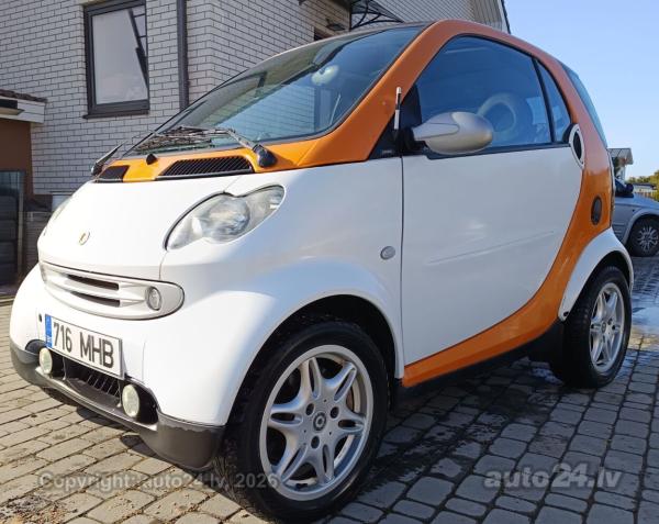 Balts Smart Fortwo 2003 Tallina, ar dzinēja tilpumu 0.80 L un nobraukumu 0 tūkst. km par 1999 €, foto 1 vietnē AUTOMOTO.COM.LV