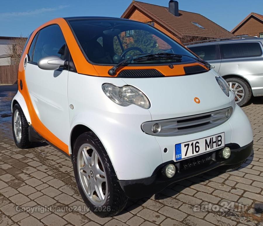 Balts Smart Fortwo 2003 Tallina, ar dzinēja tilpumu 0.80 L un nobraukumu 0 tūkst. km par 1999 €, foto 2 vietnē AUTOMOTO.COM.LV