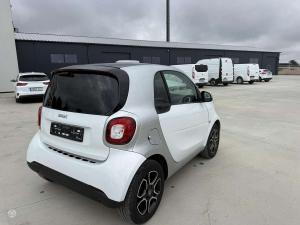 Balts Smart Fortwo 2015 Klaipėda, ar dzinēja tilpumu 1.00 L un nobraukumu 97 tūkst. km par 5900 €, foto 4 vietnē AUTOMOTO.COM.LV