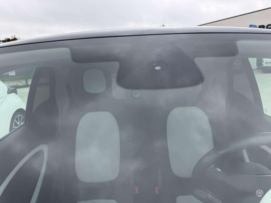 Balts Smart Fortwo 2015 Klaipėda, ar dzinēja tilpumu 1.00 L un nobraukumu 97 tūkst. km par 5900 €, foto 14 vietnē AUTOMOTO.COM.LV
