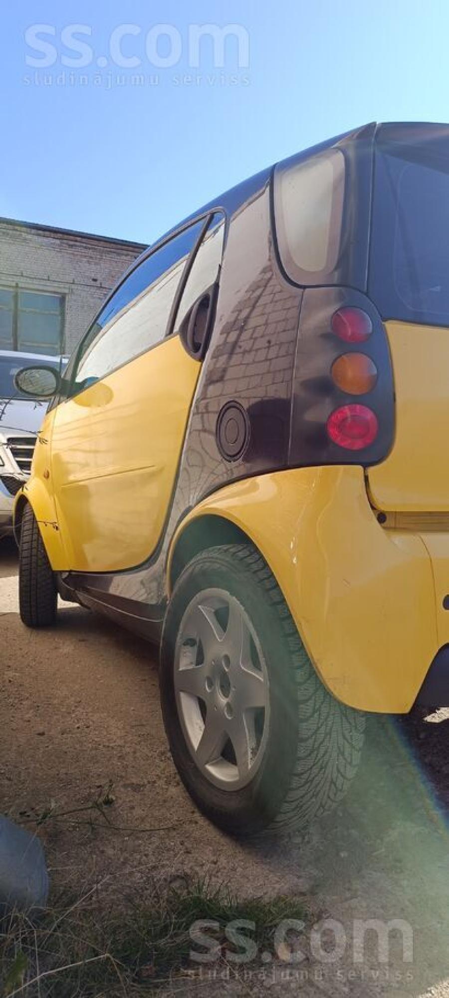 Dzeltens Smart Fortwo 1999 Daugavpils, ar dzinēja tilpumu 0.60 L un nobraukumu 189 tūkst. km par 1450 €, foto 3 vietnē AUTOMOTO.COM.LV
