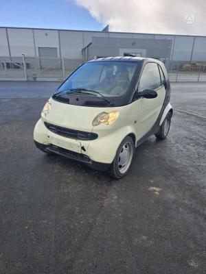 Yellow Smart Fortwo 2007 in Panevezys, with an engine capacity of 0.80 L and mileage of 190 thousand km for 1000 €, photo 4 on AUTOMOTO.COM.LV