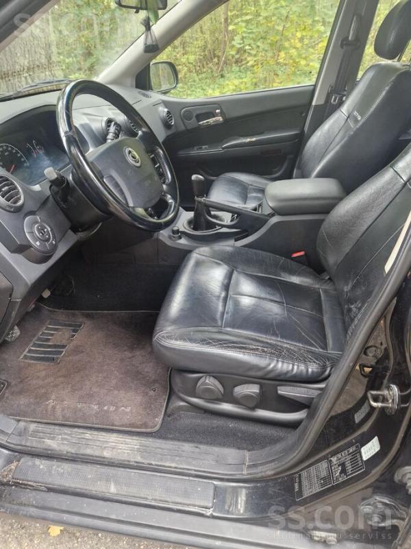 Melns SsangYong Actyon 2007 Daugavpils, ar dzinēja tilpumu 2.00 L un nobraukumu 219 tūkst. km par 1900 €, foto 7 vietnē AUTOMOTO.COM.LV