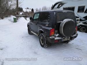Black SsangYong Korando 1997 in Parnu, with an engine capacity of 2.90 L and mileage of 315 thousand km for 3600 €, photo 5 on AUTOMOTO.COM.LV