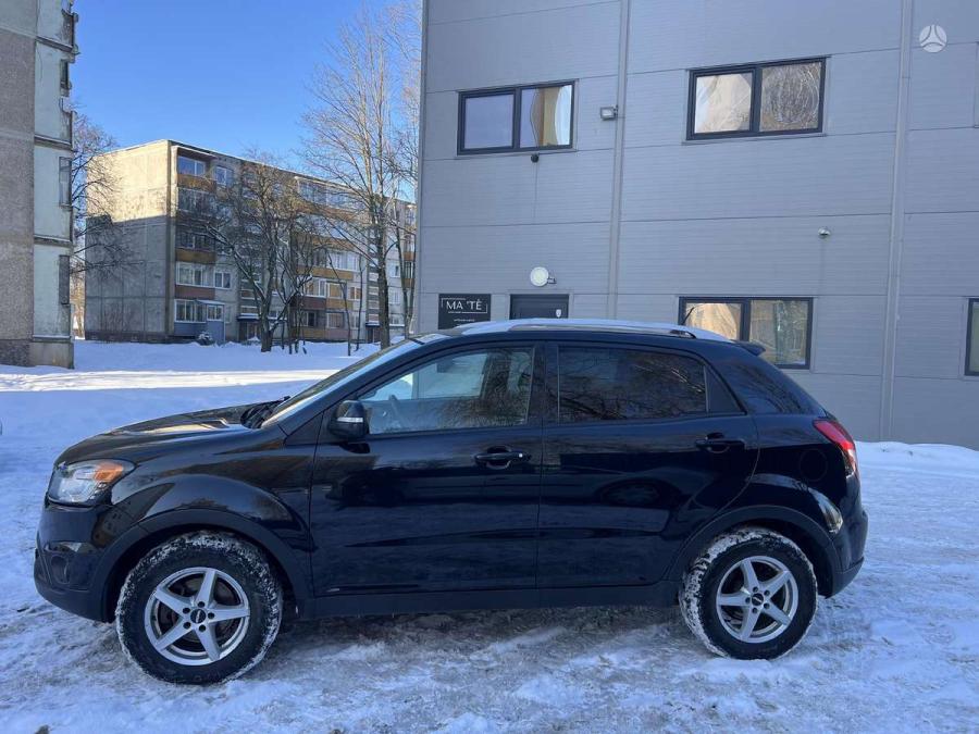 Melns SsangYong Korando 2016 Kauņa, ar dzinēja tilpumu 2.00 L un nobraukumu 98 tūkst. km par 6999 €, foto 2 vietnē AUTOMOTO.COM.LV