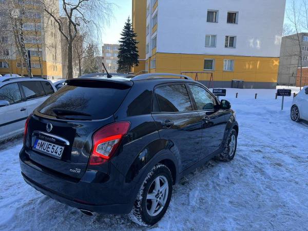 Melns SsangYong Korando 2016 Kauņa, ar dzinēja tilpumu 2.00 L un nobraukumu 98 tūkst. km par 6999 €, foto 5 vietnē AUTOMOTO.COM.LV