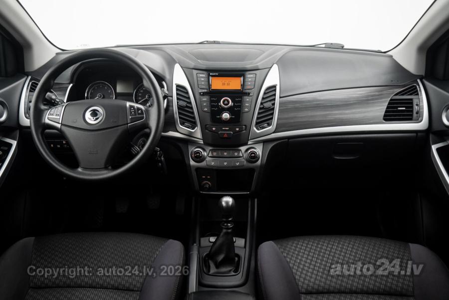 Melns SsangYong Korando 2015 Tallina, ar dzinēja tilpumu 2.00 L un nobraukumu 148 tūkst. km par 5499 €, foto 13 vietnē AUTOMOTO.COM.LV