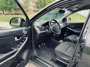Black SsangYong Korando 2016 in Tallinn, with an engine capacity of 2.00 L and mileage of 89 thousand km for 6500 €, photo 9 on AUTOMOTO.COM.LV
