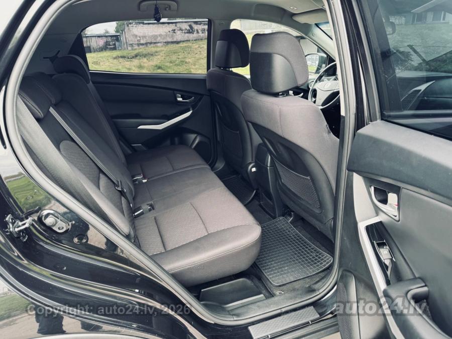 Black SsangYong Korando 2016 in Tallinn, with an engine capacity of 2.00 L and mileage of 89 thousand km for 6500 €, photo 12 on AUTOMOTO.COM.LV