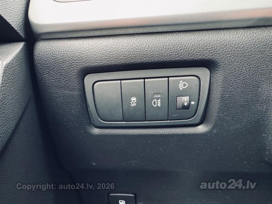 Black SsangYong Korando 2016 in Tallinn, with an engine capacity of 2.00 L and mileage of 89 thousand km for 6500 €, photo 19 on AUTOMOTO.COM.LV