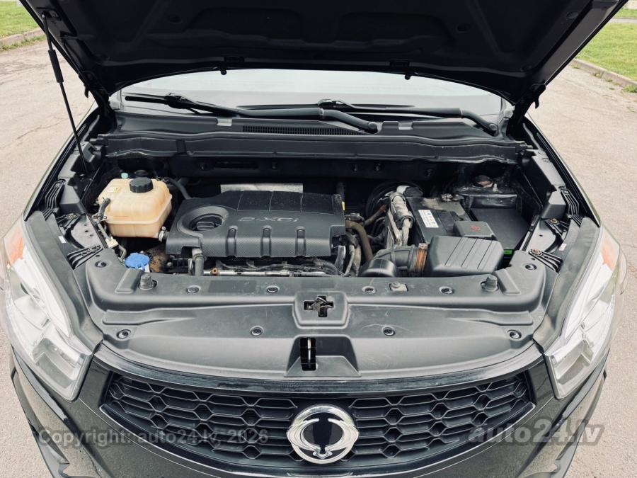 Black SsangYong Korando 2016 in Tallinn, with an engine capacity of 2.00 L and mileage of 89 thousand km for 6500 €, photo 26 on AUTOMOTO.COM.LV