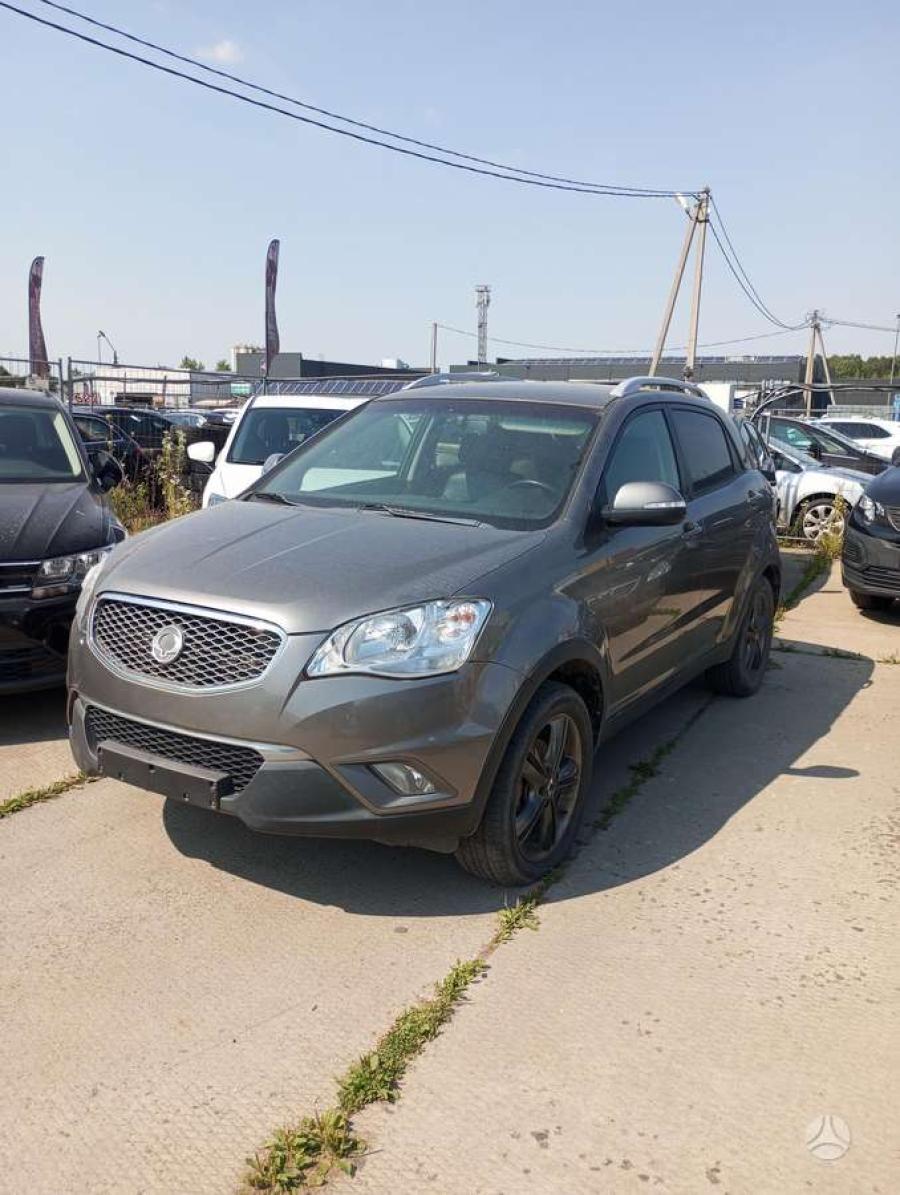 Brown SsangYong Korando 2011 in Kaunas, with an engine capacity of 2.00 L and mileage of 238 thousand km for 1650 €, photo 1 on AUTOMOTO.COM.LV
