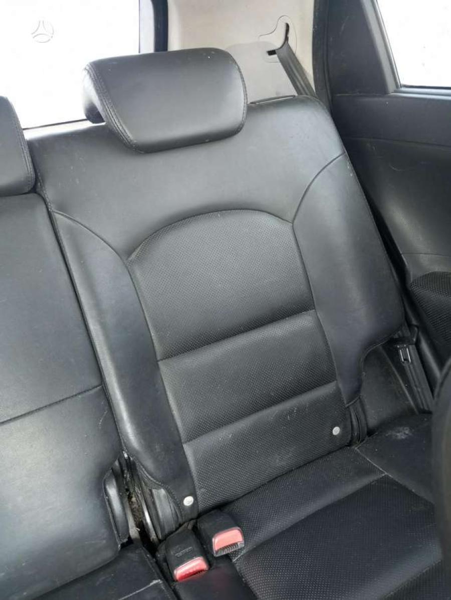 Brown SsangYong Korando 2011 in Kaunas, with an engine capacity of 2.00 L and mileage of 238 thousand km for 1650 €, photo 12 on AUTOMOTO.COM.LV