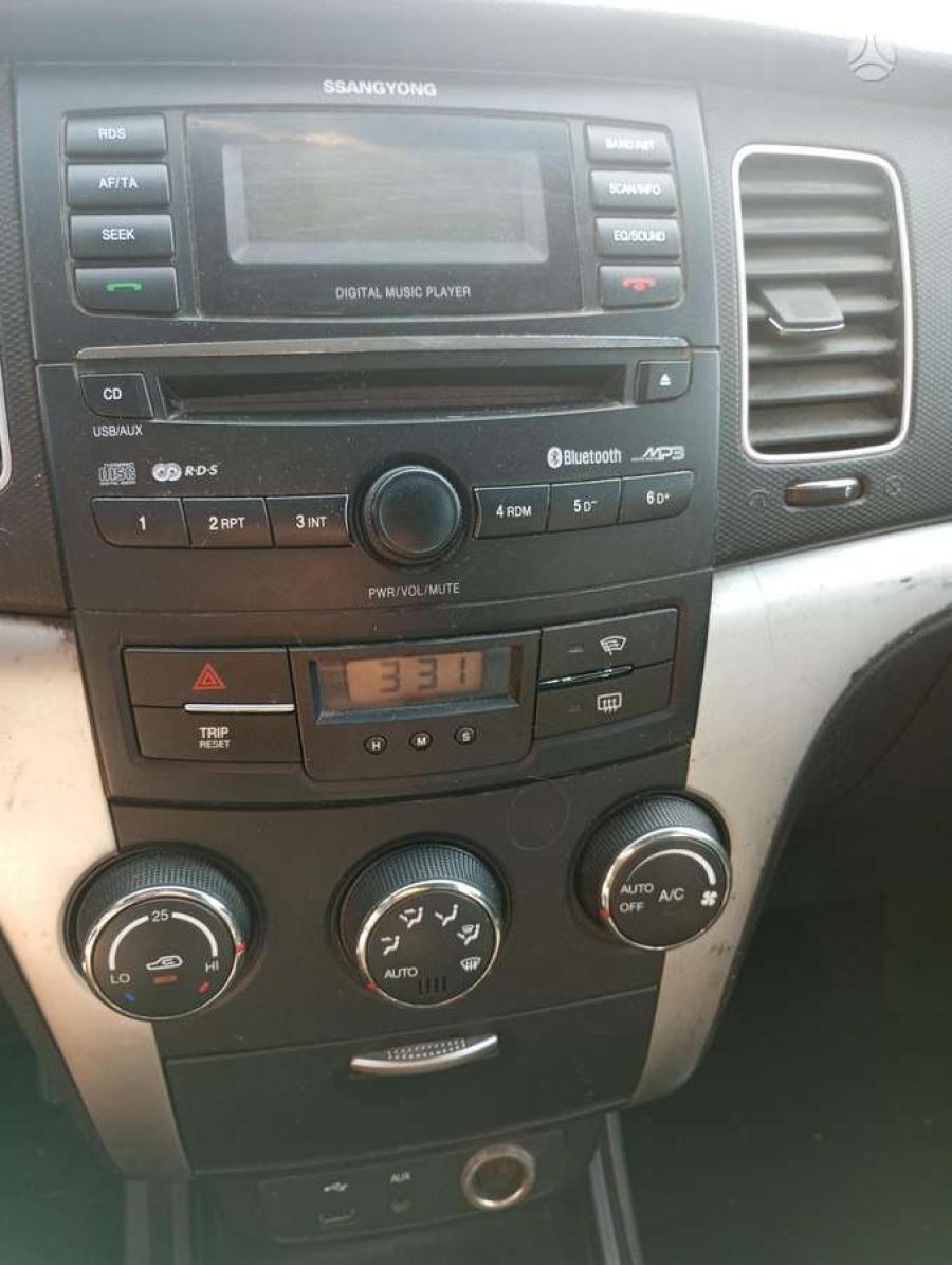 Brown SsangYong Korando 2011 in Kaunas, with an engine capacity of 2.00 L and mileage of 238 thousand km for 1650 €, photo 18 on AUTOMOTO.COM.LV