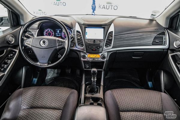 SsangYong Korando 2016 in Kaunas, with an engine capacity of 2.20 L and mileage of 209 thousand km for 5790 €, photo 8 on AUTOMOTO.COM.LV