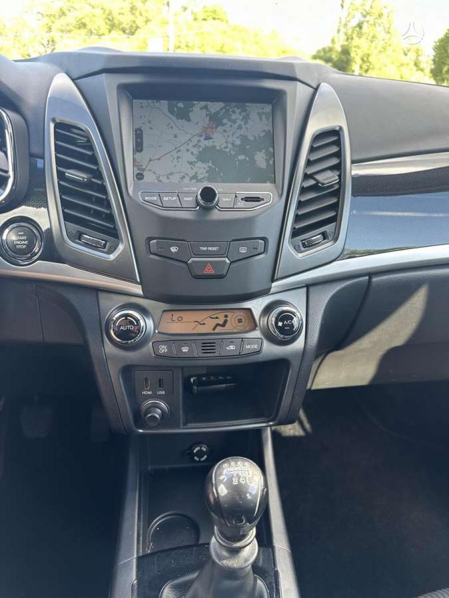 SsangYong Korando 2018 in Taurage, with an engine capacity of 2.20 L and mileage of 128 thousand km for 5900 €, photo 20 on AUTOMOTO.COM.LV