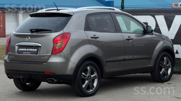 Pelēks SsangYong Korando 2011 Liepāja, ar dzinēja tilpumu 2.00 L un nobraukumu 281 tūkst. km par 4450 €, foto 4 vietnē AUTOMOTO.COM.LV