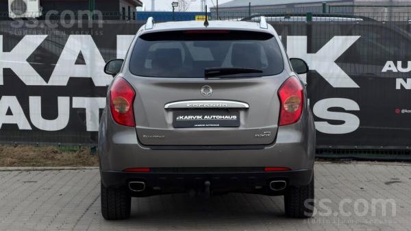 Pelēks SsangYong Korando 2011 Liepāja, ar dzinēja tilpumu 2.00 L un nobraukumu 281 tūkst. km par 4450 €, foto 5 vietnē AUTOMOTO.COM.LV