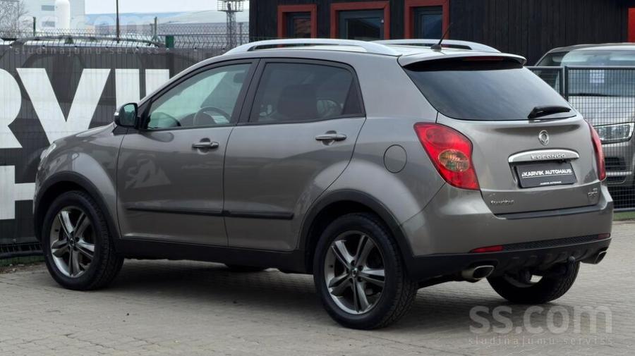 Pelēks SsangYong Korando 2011 Liepāja, ar dzinēja tilpumu 2.00 L un nobraukumu 281 tūkst. km par 4450 €, foto 7 vietnē AUTOMOTO.COM.LV