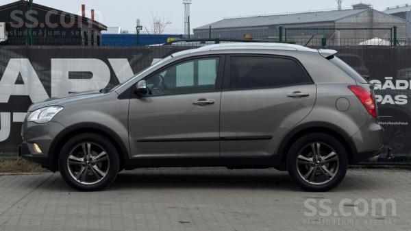 Pelēks SsangYong Korando 2011 Liepāja, ar dzinēja tilpumu 2.00 L un nobraukumu 281 tūkst. km par 4450 €, foto 7 vietnē AUTOMOTO.COM.LV