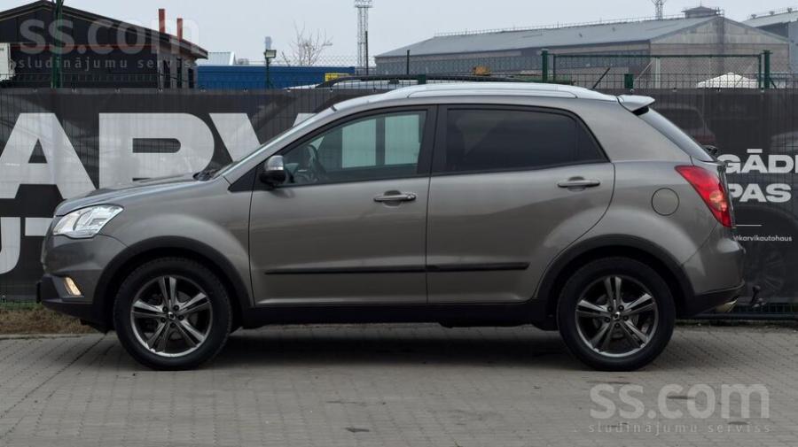 Pelēks SsangYong Korando 2011 Liepāja, ar dzinēja tilpumu 2.00 L un nobraukumu 281 tūkst. km par 4450 €, foto 8 vietnē AUTOMOTO.COM.LV