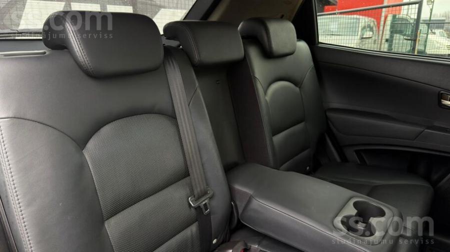 Pelēks SsangYong Korando 2011 Liepāja, ar dzinēja tilpumu 2.00 L un nobraukumu 281 tūkst. km par 4450 €, foto 23 vietnē AUTOMOTO.COM.LV