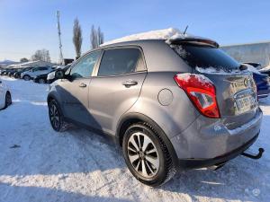 Pelēks SsangYong Korando 2015 Tauragė, ar dzinēja tilpumu 2.00 L un nobraukumu 192 tūkst. km par 3450 €, foto 5 vietnē AUTOMOTO.COM.LV