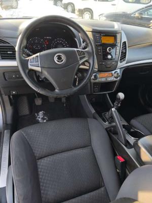 Pelēks SsangYong Korando 2015 Tauragė, ar dzinēja tilpumu 2.00 L un nobraukumu 192 tūkst. km par 3450 €, foto 11 vietnē AUTOMOTO.COM.LV