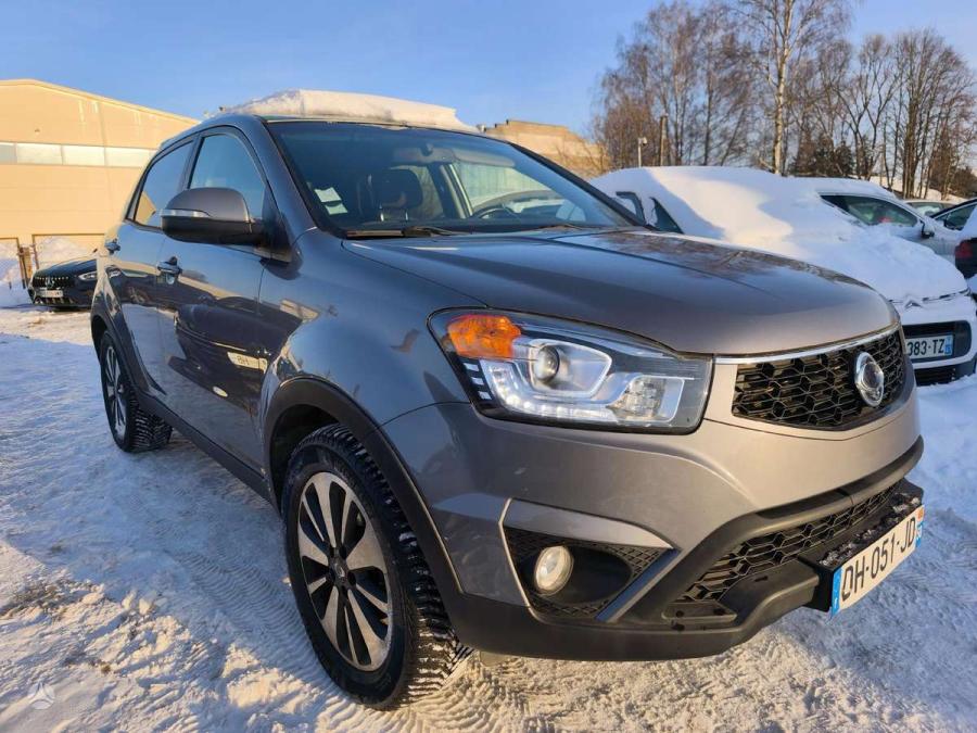Pelēks SsangYong Korando 2015 Tauragė, ar dzinēja tilpumu 2.00 L un nobraukumu 192 tūkst. km par 3450 €, foto 19 vietnē AUTOMOTO.COM.LV