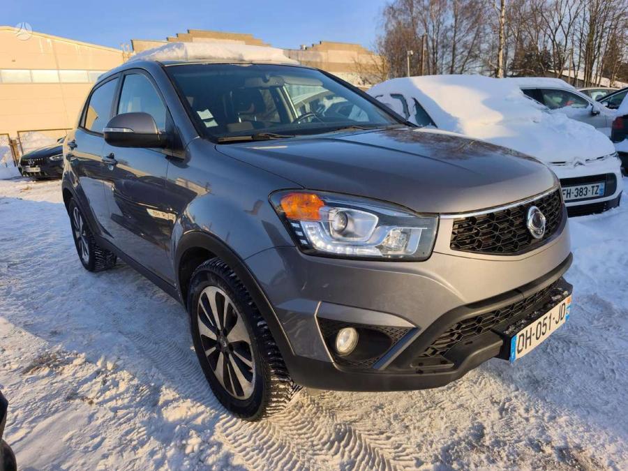 Pelēks SsangYong Korando 2015 Tauragė, ar dzinēja tilpumu 2.00 L un nobraukumu 192 tūkst. km par 3450 €, foto 20 vietnē AUTOMOTO.COM.LV