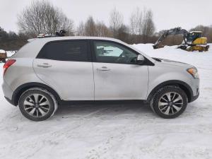 Pelēks SsangYong Korando 2015 Tauragė, ar dzinēja tilpumu 2.00 L un nobraukumu 267 tūkst. km par 4200 €, foto 5 vietnē AUTOMOTO.COM.LV