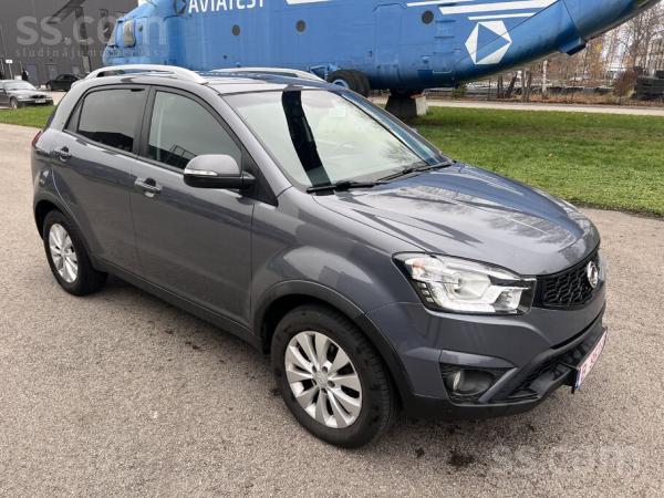 Pelēks SsangYong Korando 2017 Rīga, ar dzinēja tilpumu 2.20 L un nobraukumu 179 tūkst. km par 6950 €, foto 3 vietnē AUTOMOTO.COM.LV
