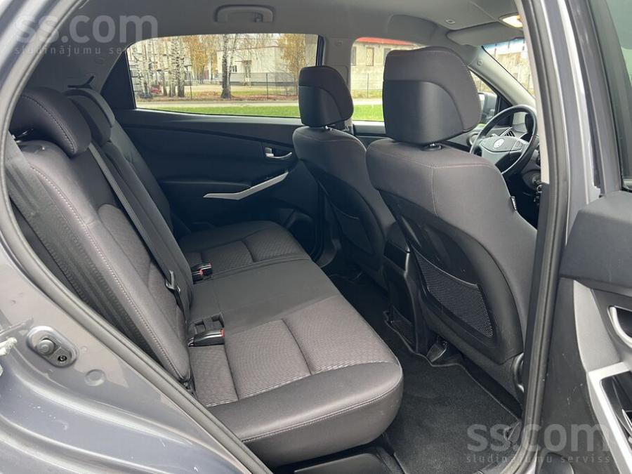 Pelēks SsangYong Korando 2017 Limbaži, ar dzinēja tilpumu 2.20 L un nobraukumu 179 tūkst. km par 6550 €, foto 12 vietnē AUTOMOTO.COM.LV