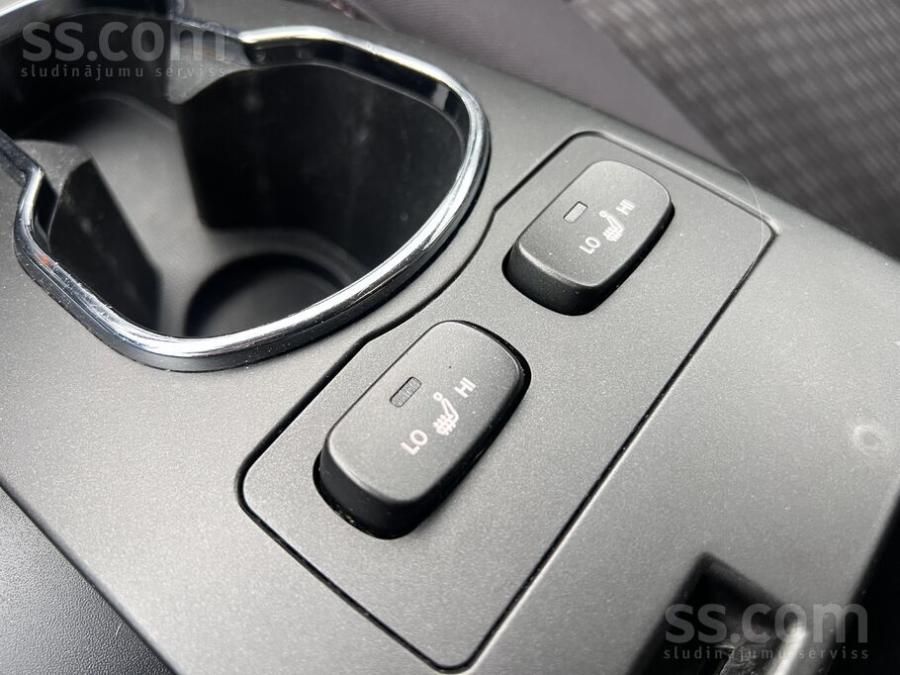 Pelēks SsangYong Korando 2017 Limbaži, ar dzinēja tilpumu 2.20 L un nobraukumu 179 tūkst. km par 6550 €, foto 18 vietnē AUTOMOTO.COM.LV