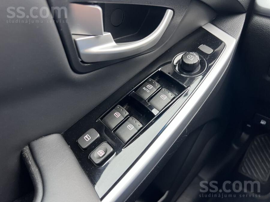 Pelēks SsangYong Korando 2017 Limbaži, ar dzinēja tilpumu 2.20 L un nobraukumu 179 tūkst. km par 6550 €, foto 25 vietnē AUTOMOTO.COM.LV
