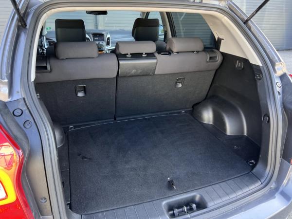 Grey SsangYong Korando 2017 in Riga, with an engine capacity of 2.20 L and mileage of 179 thousand km for 7550 €, photo 6 on AUTOMOTO.COM.LV