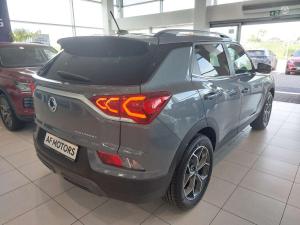 Grey SsangYong Korando 2023 in Kaunas, with an engine capacity of 1.50 L and mileage of 8 thousand km for 24999 €, photo 3 on AUTOMOTO.COM.LV