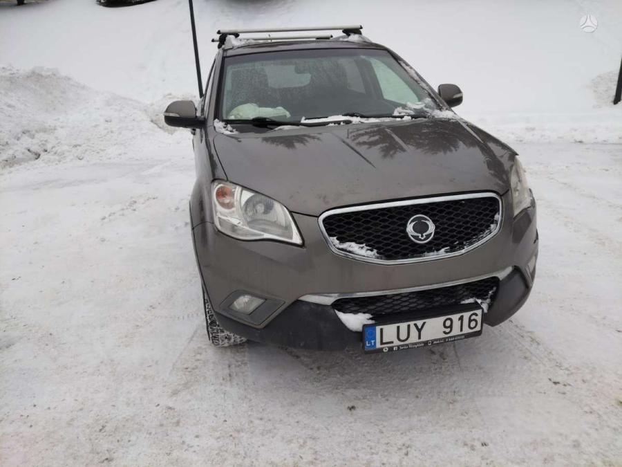 Oranžs SsangYong Korando 2011 Viļņa, ar dzinēja tilpumu 2.00 L un nobraukumu 290 tūkst. km par 1899 €, foto 2 vietnē AUTOMOTO.COM.LV