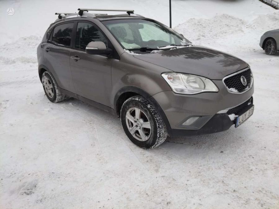 Oranžs SsangYong Korando 2011 Viļņa, ar dzinēja tilpumu 2.00 L un nobraukumu 290 tūkst. km par 1899 €, foto 3 vietnē AUTOMOTO.COM.LV
