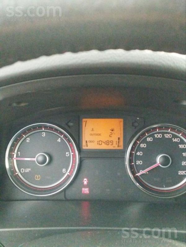 Red SsangYong Korando 2015 in Jurmala, with an engine capacity of 2.00 L and mileage of 104 thousand km for 4400 €, photo 10 on AUTOMOTO.COM.LV