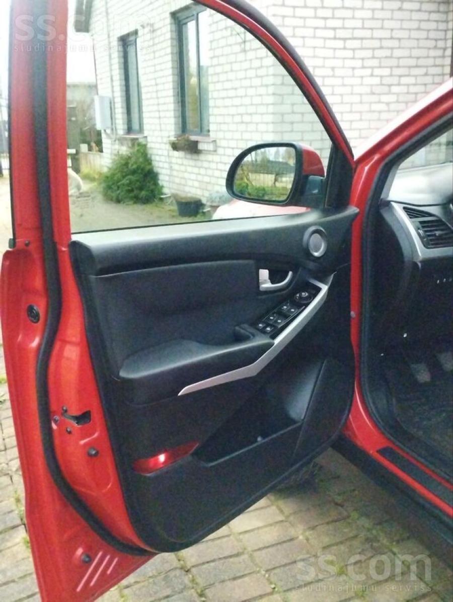 Sarkans SsangYong Korando 2015 Jūrmala, ar dzinēja tilpumu 2.00 L un nobraukumu 104 tūkst. km par 4400 €, foto 23 vietnē AUTOMOTO.COM.LV
