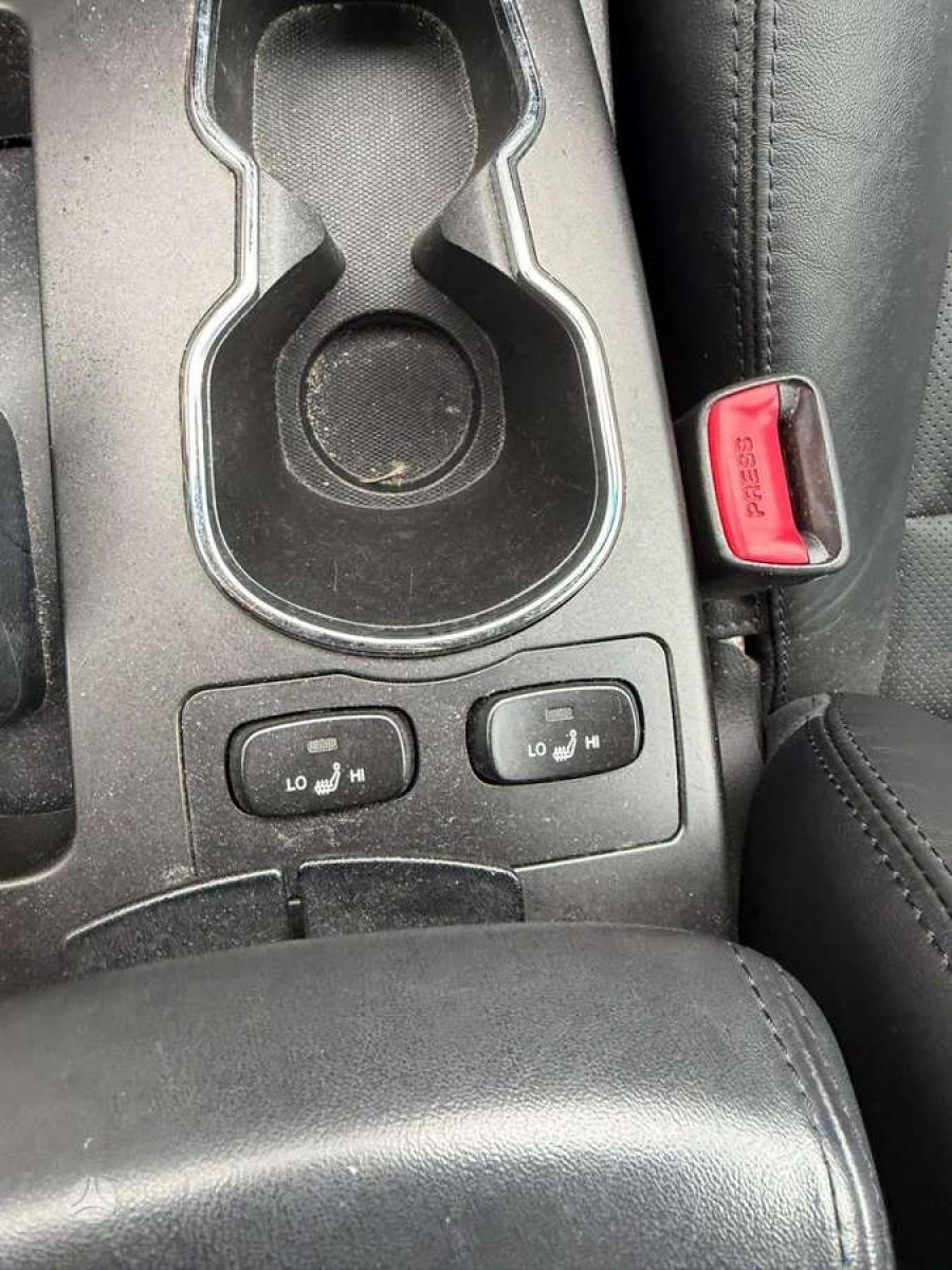 Sarkans SsangYong Korando 2016 Marijampole, ar dzinēja tilpumu 2.16 L un nobraukumu 130 tūkst. km par 3499 €, foto 10 vietnē AUTOMOTO.COM.LV