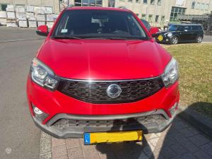 Red SsangYong Korando 2016 in Marijampole, with an engine capacity of 2.16 L and mileage of 130 thousand km for 3999 €, photo 8 on AUTOMOTO.COM.LV